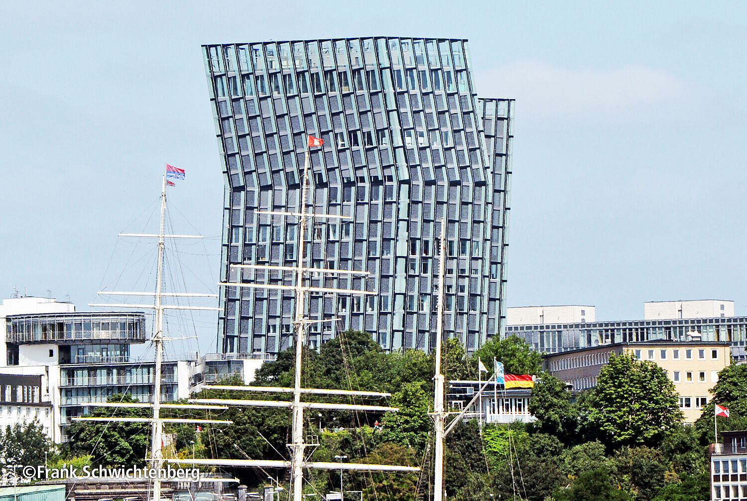 Dancing towers | EVVA